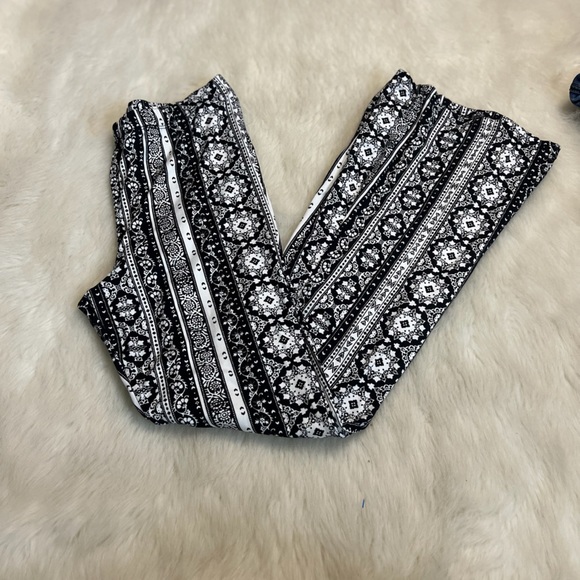 Love Tree | Pants & Jumpsuits | Love Tree Sz S High Waist Black And ...